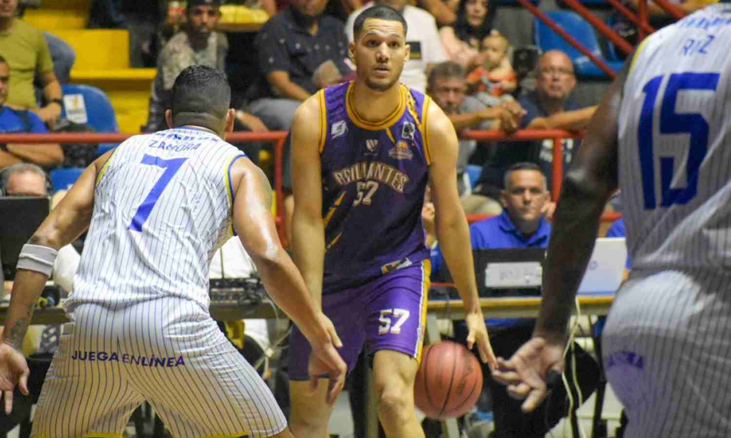 Fernando Fuenmayor vuelve con Brillantes del Zulia este 2023 en la SPB