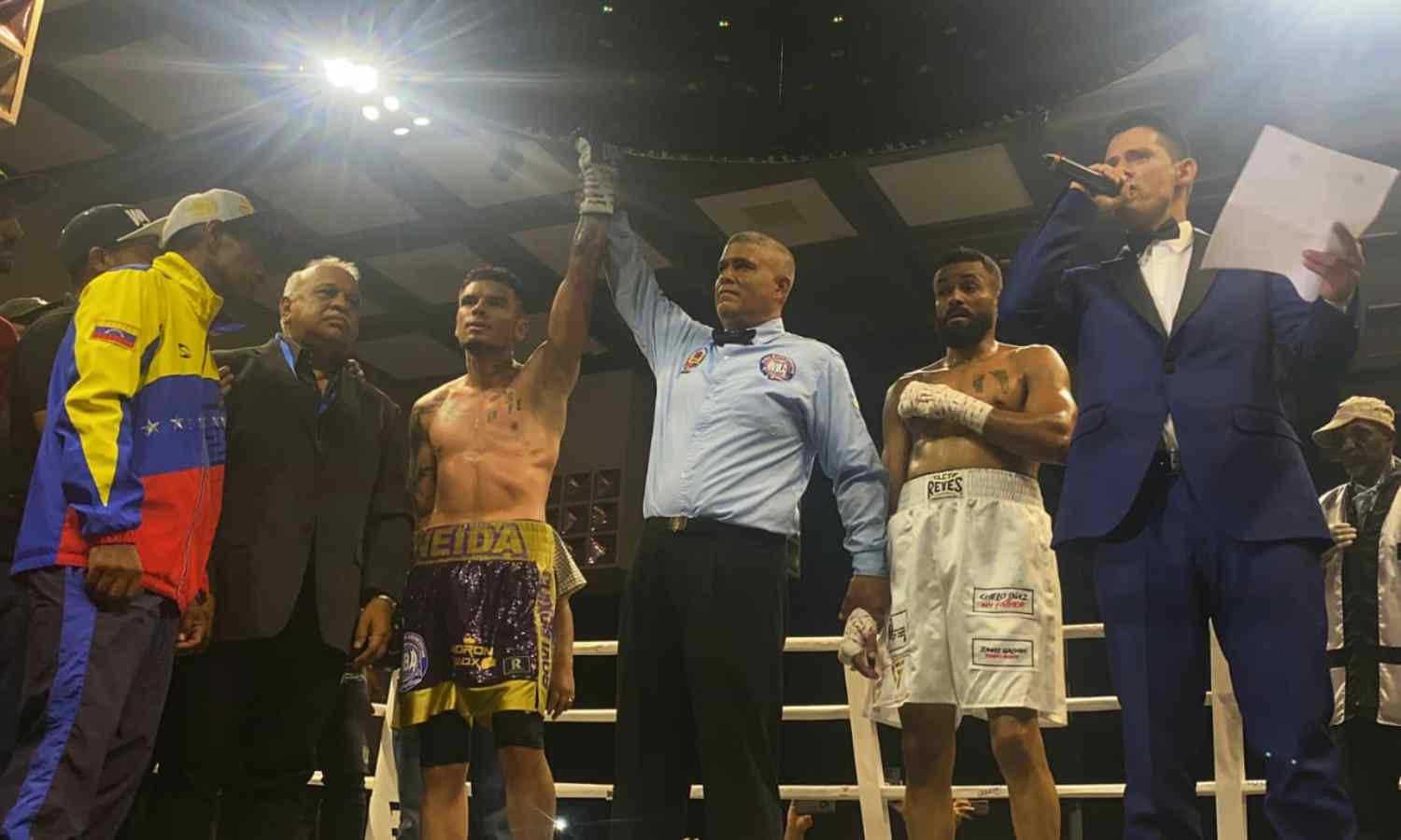 Roger “The Kid” Gutiérrez gana a Delgado y arrasa en la “Batalla del Lago”